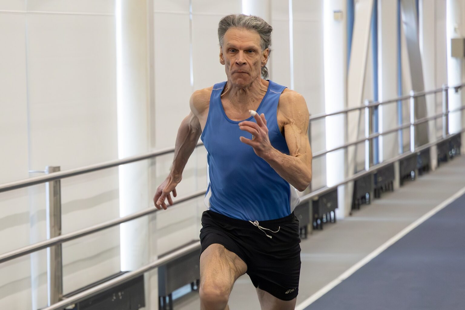 106-vuotias Ilmari Koppinen työnsi kuulaa juhlakisoissaan – Hyviä ...