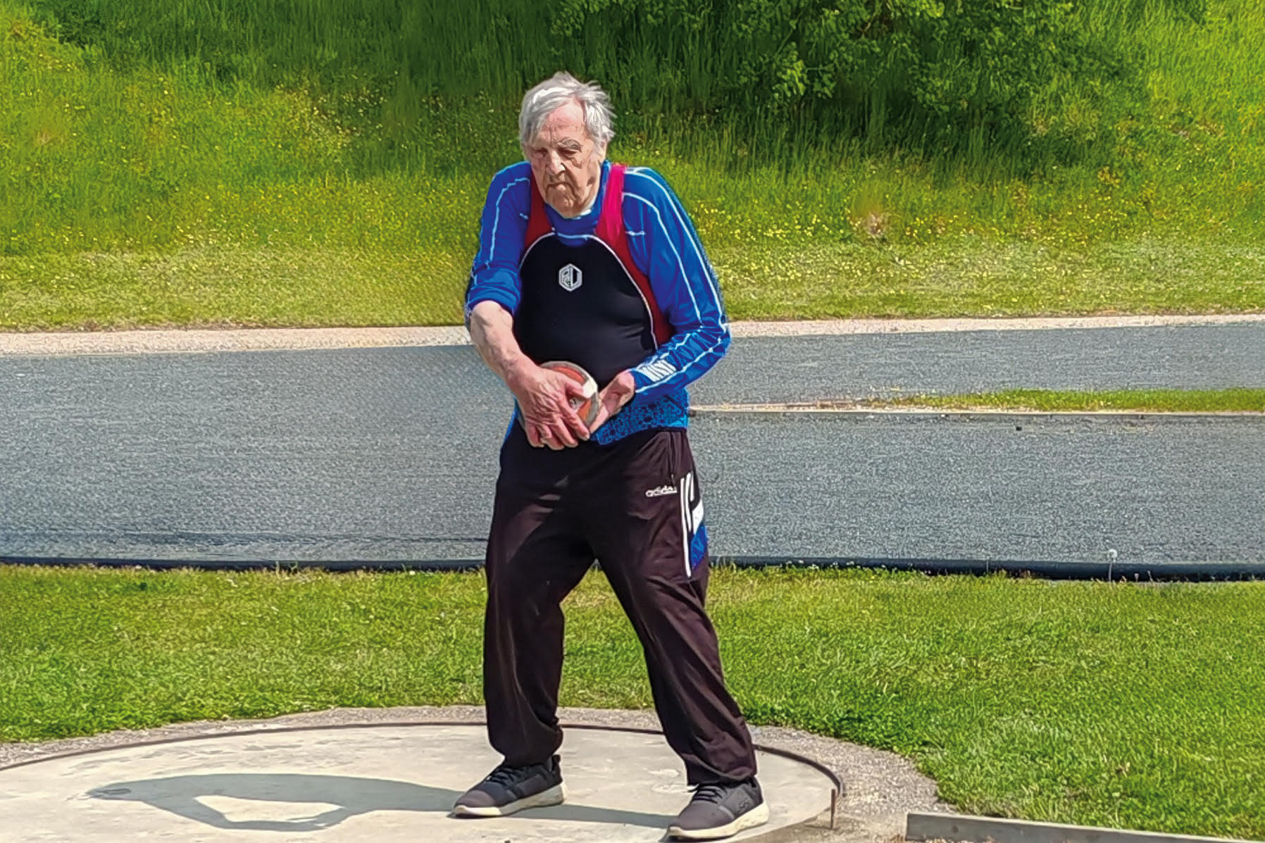 Lauri Helle heitti 100-vuotiaiden ennätykset uusiksi – Kaksi ...